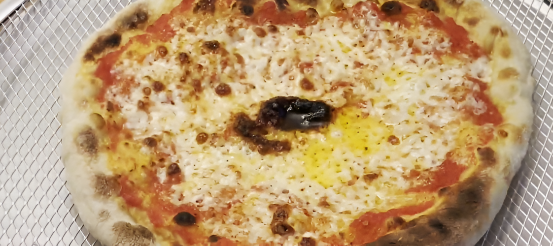 Piezano Pizza Oven Review: Can It Reach 800 Degrees? - Pala Pizza Ovens