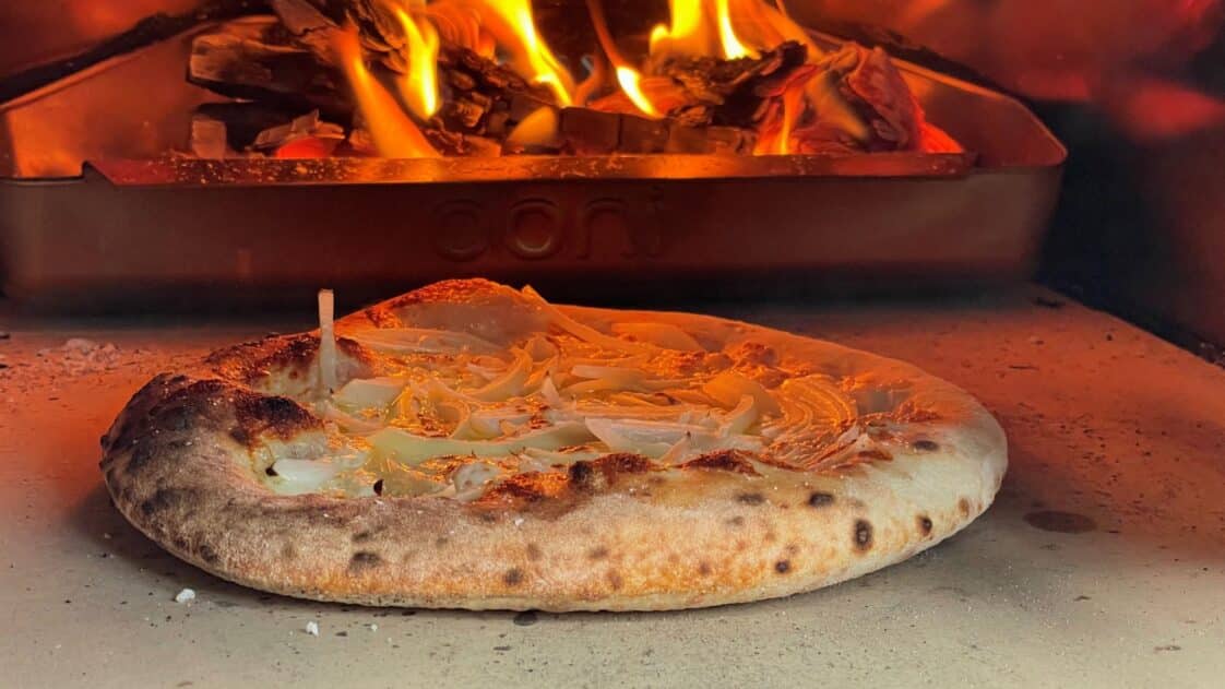 Pizza Sticking to Peel? Here’s How to Actually Fix It - Pala Pizza Ovens